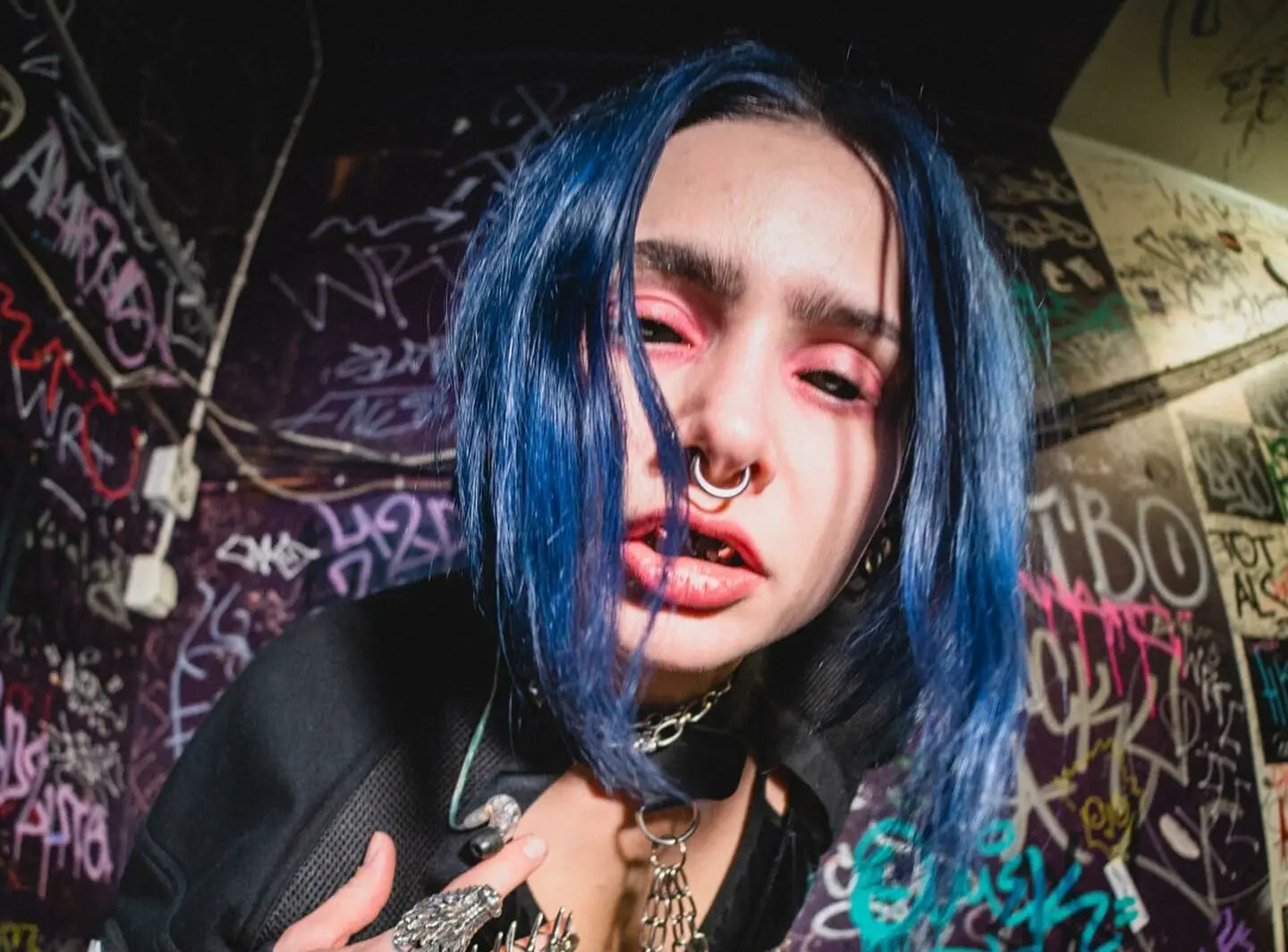 Mimi Barks divulges how 'Deadgirl' chronicles her – Knotfest