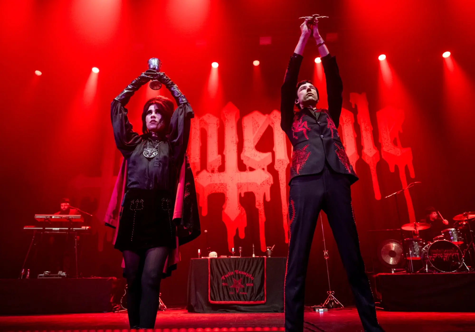 Twin Temple deliver sultry scintillating spectacle – Knotfest